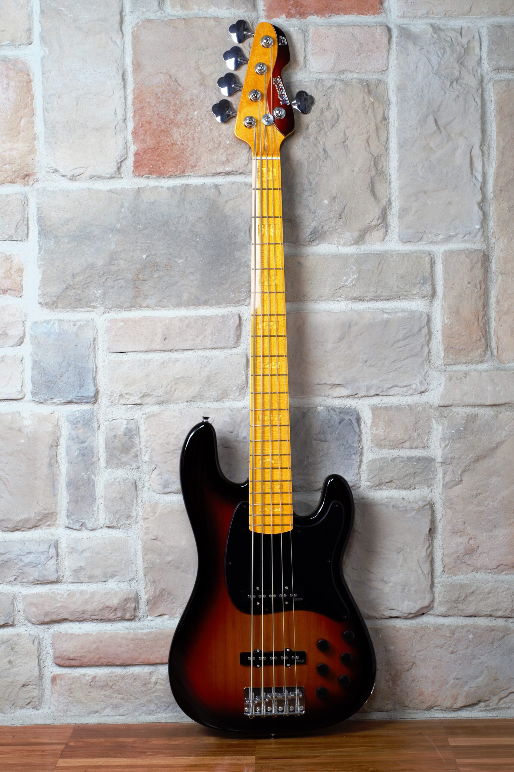 PIKOGUARD 5 – designed by Paolo “Pi” Costa – Mark Store